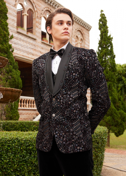Black Velvet Floral Embroidered Tuxedo Suit For Men | Bennevis Fashion
